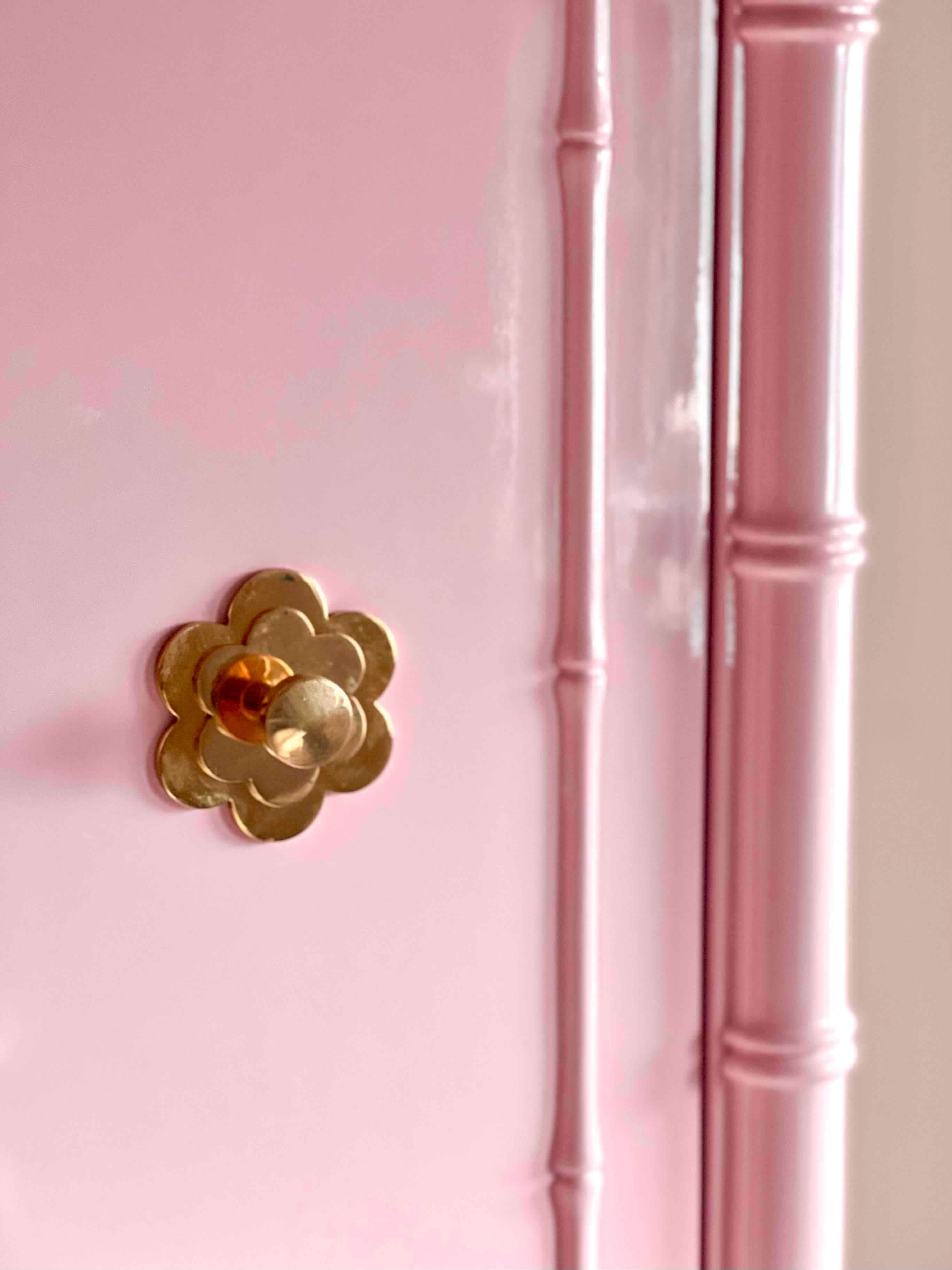 Brass Backplate Daisy Floral - The Resplendent Crow