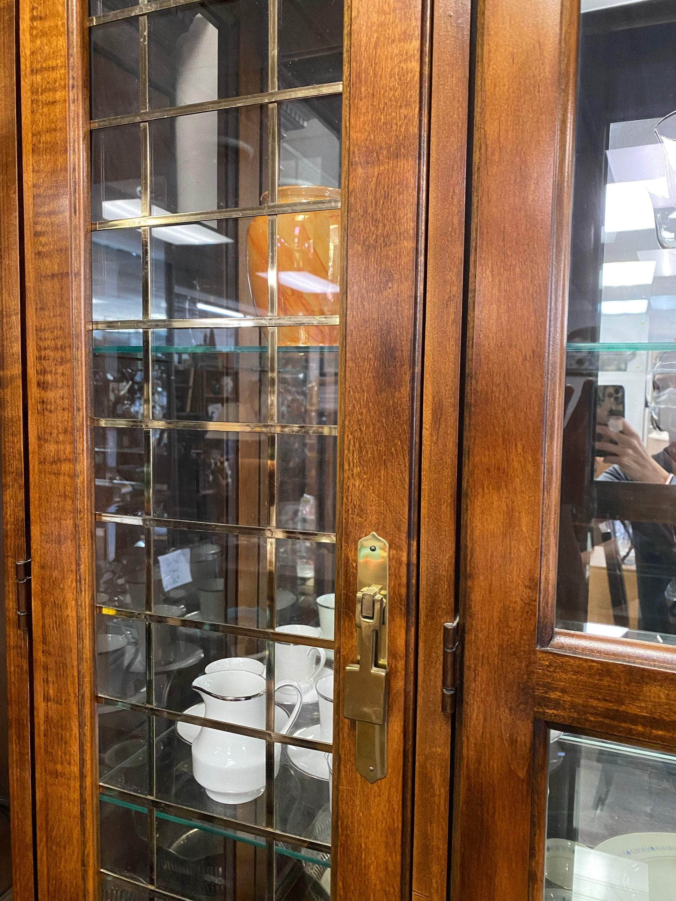 Vintage Bernhardt China Cabinet - Lacquered